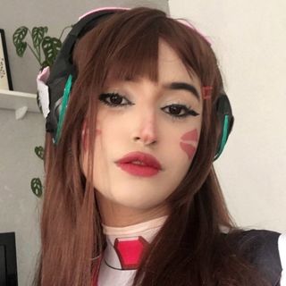 Overwatch 2: Veja este belo cosplay da D.VA!