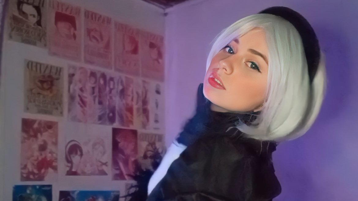 Lindo cosplay da 2B, de Nier Automata, da Bella