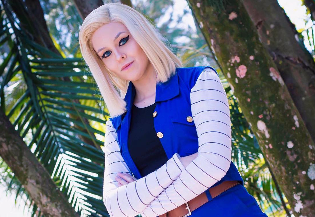 Belo cosplay da Androide 18, de Dragon Ball