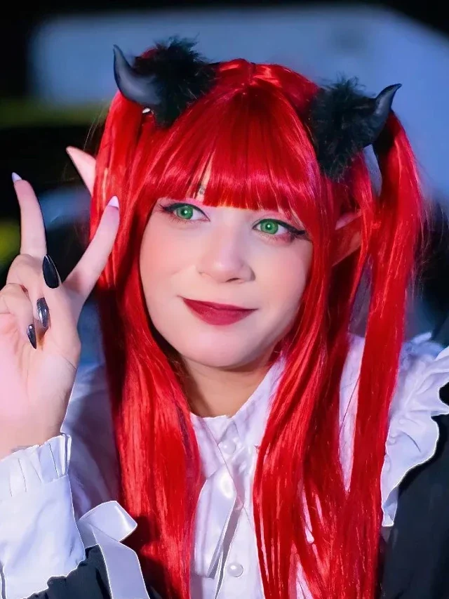 Lindo cosplay da Rizu Kyun, de My Dress-Up Darling, da Yuno Martins ...