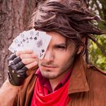 Belo cosplay da Vampira, de X-Men Evolution, da Veron