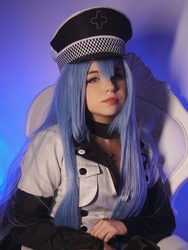 Confira o belo cosplay da Esdeath, de Akame ga Kill, da Bihuneee